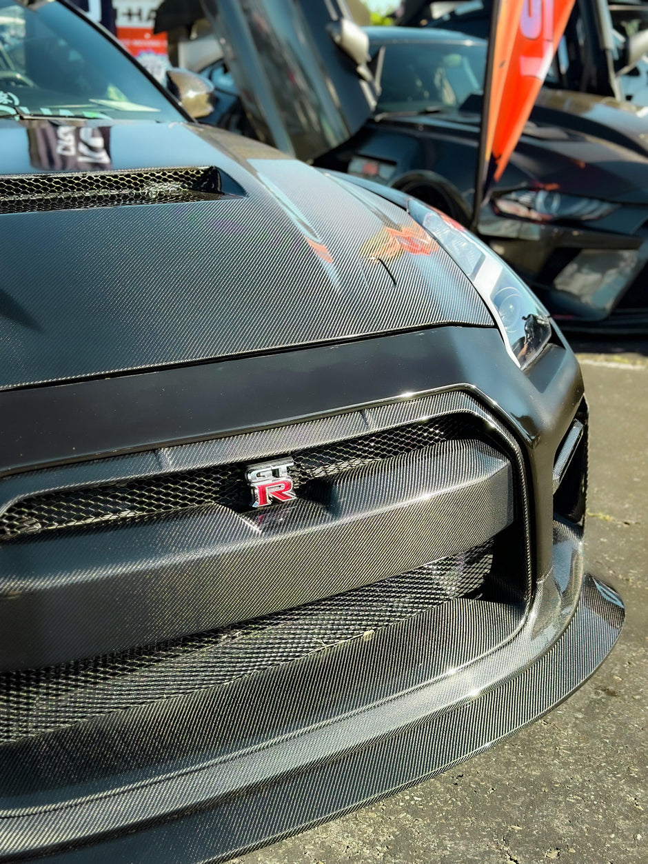 Nissan GTR Nismo Premium Aftermarket Parts Robot Craftsman's Front ...